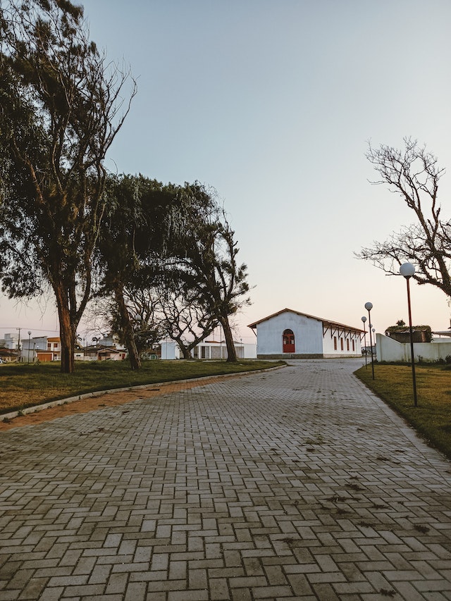 What Is Permeable Paving - Stuck Arch