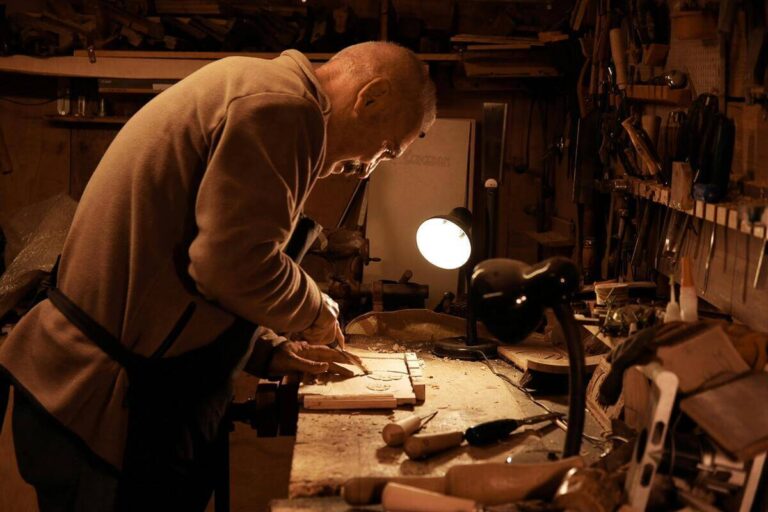 Wood Carving for Beginners: A Comprehensive Guide to Getting Started